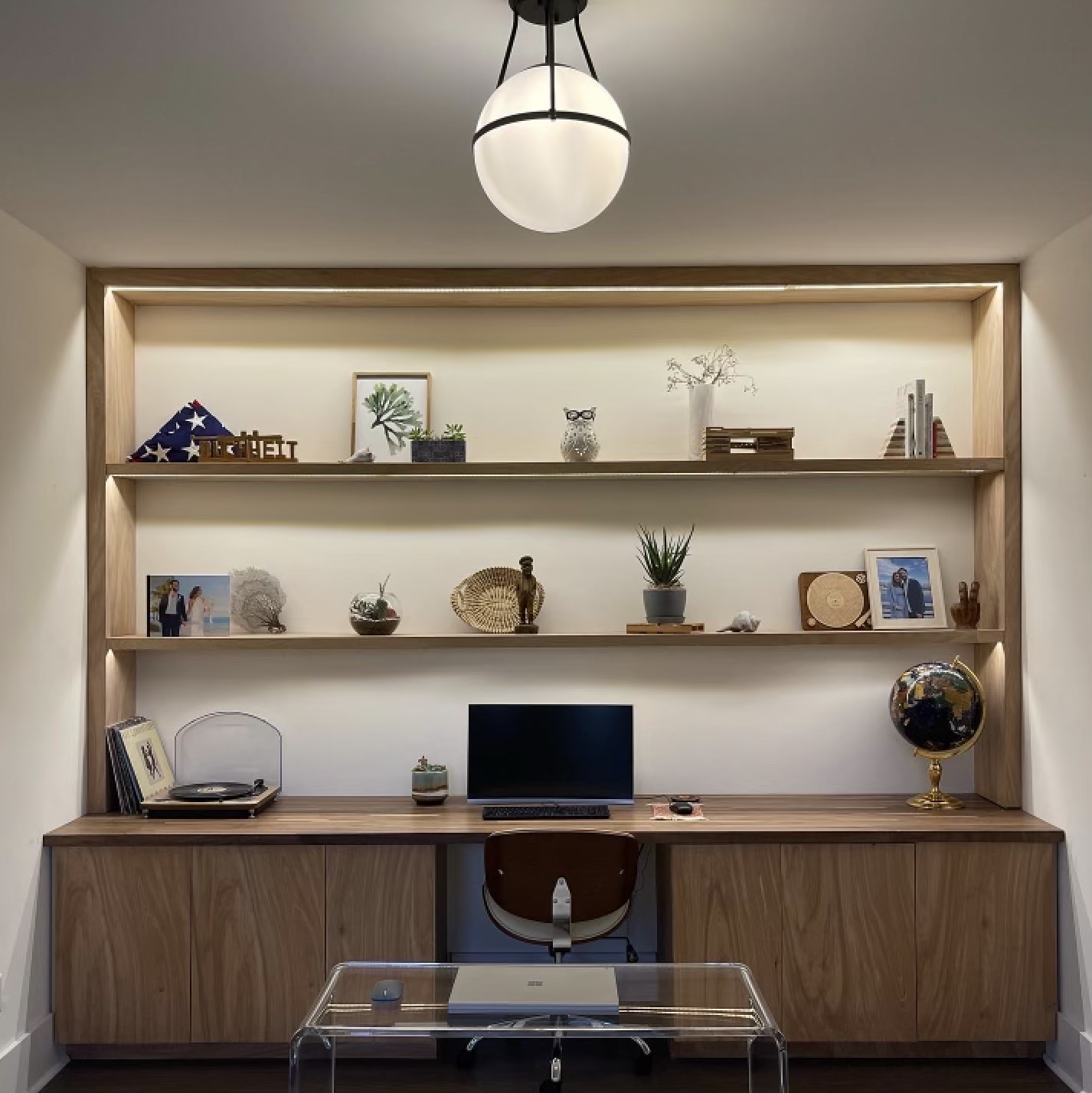 Building a Modern Home Office - The Buc Haus